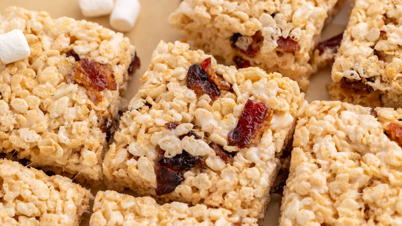Candied Bacon Rice Krispie Treats - DeegitalRays